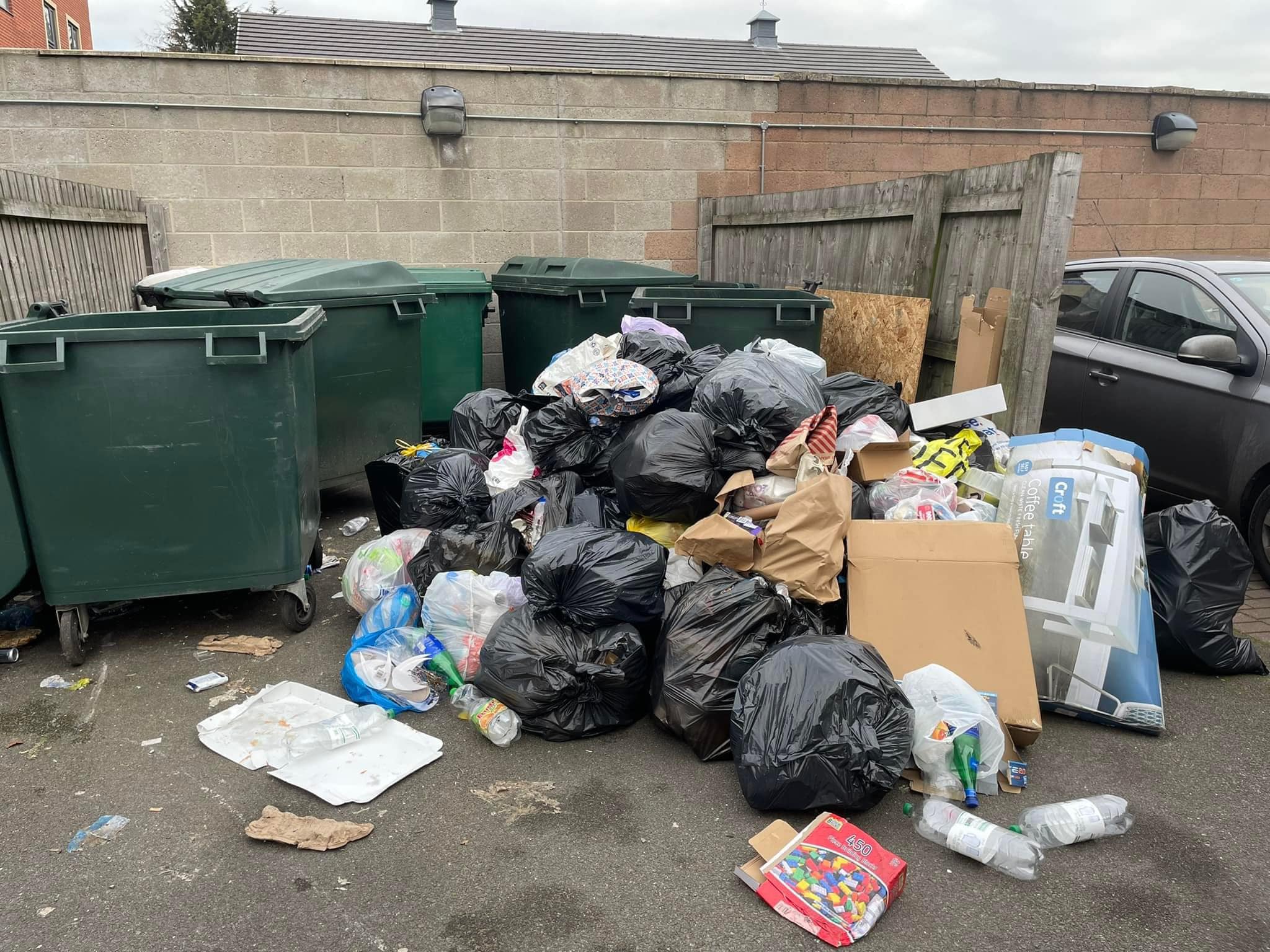 Rubbish Clearance Specialists | Coventry | Dejunk Coventry